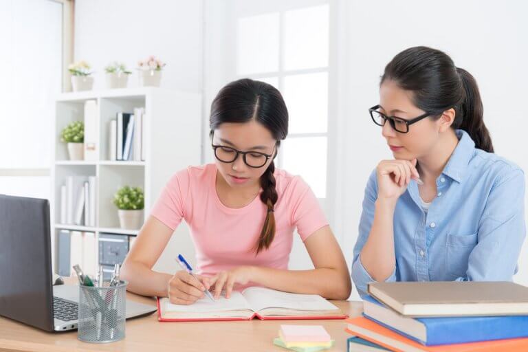 Benefits of Hiring A Home Tuition Teacher in Singapore